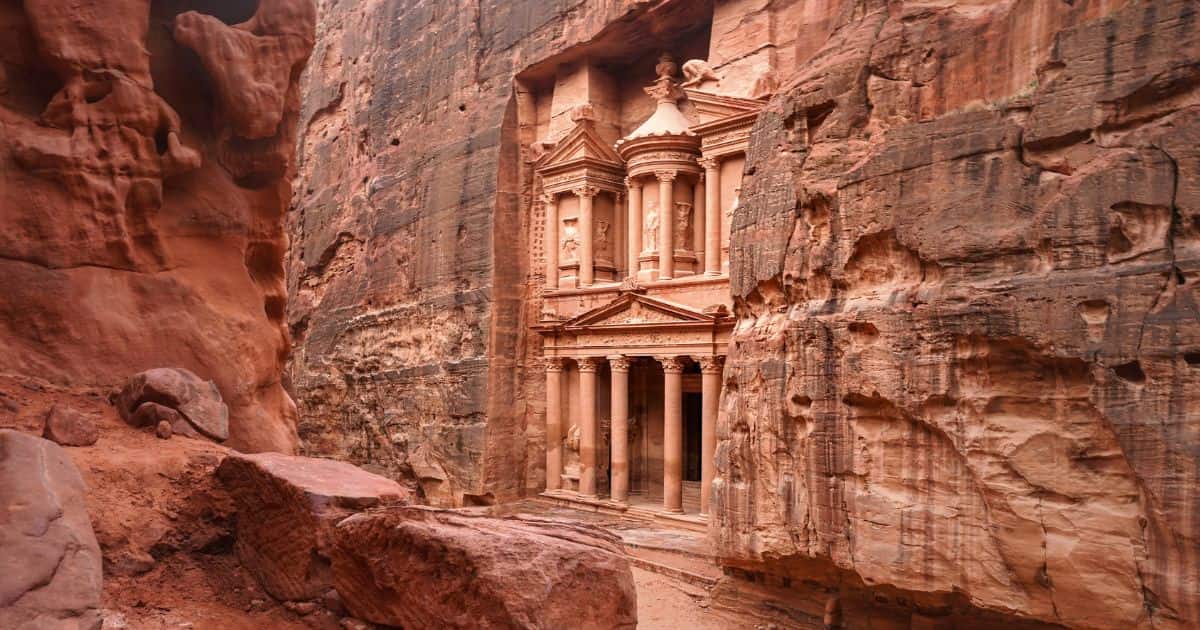 20 Famous Film Locations to Inspire You to Travel | Travel Department IE